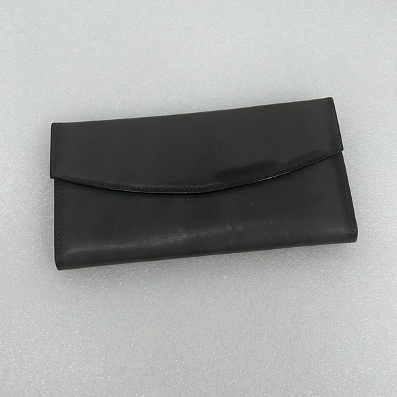 Princess Gardner | Bags | Princess Gardner Lambskin Wallet | Poshmark